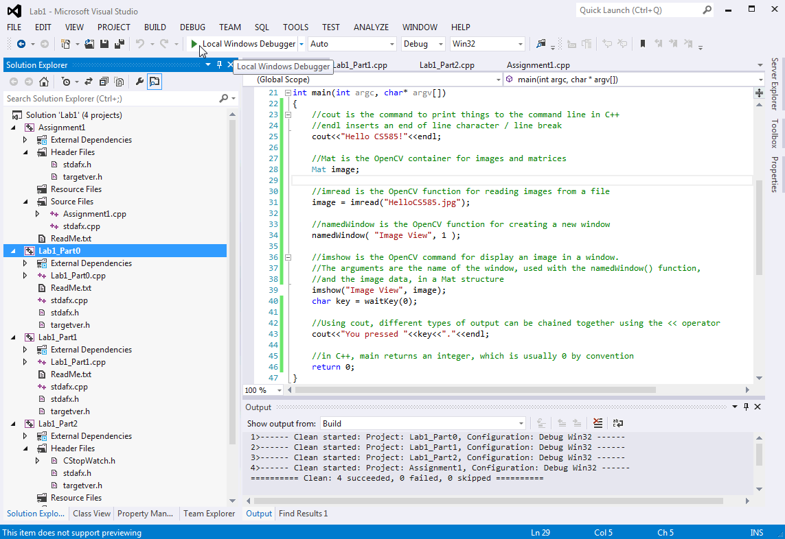 CS585 : Getting Started with Visual Studio Tutorial: Diane H. Theriault